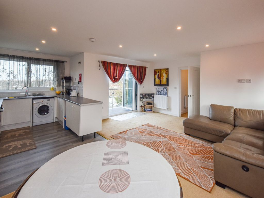 2 bed flat for sale in Sandfield Road, Thornton Heath CR7 - Zoopla