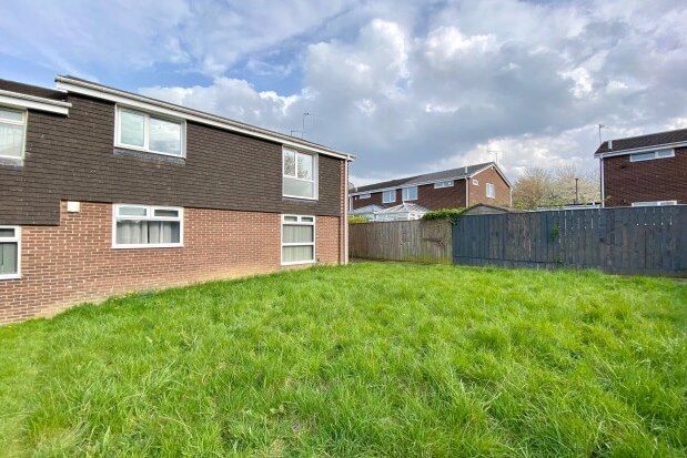 2 bed flat to rent in Clifton Court, Newcastle Upon Tyne NE3 - Zoopla