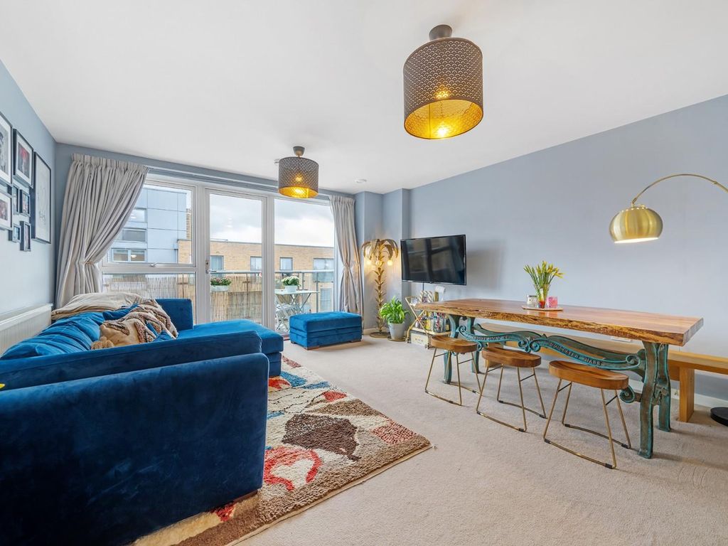 2 bed flat for sale in Loughborough Park, London SW9, £565,000 - Zoopla
