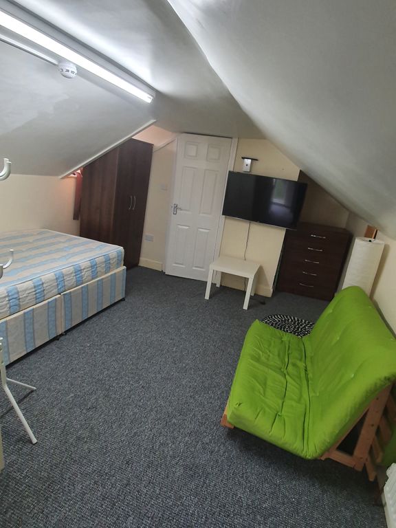 1 bed flat to rent in East Street, Coventry CV1, £750 pcm - Zoopla