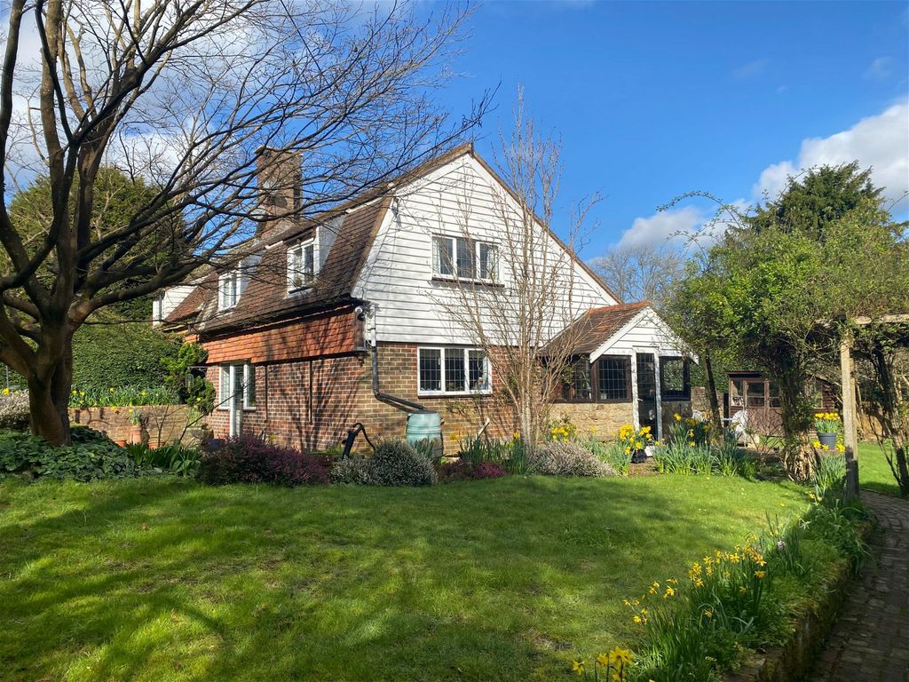 2 Bed Semi Detached House For Sale In Rogerstown Holtye Common Cowden
