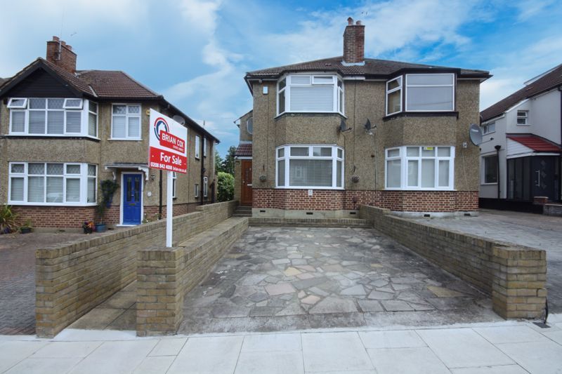 4 Bed Semi Detached House For Sale In Court Farm Road Northolt Ub5