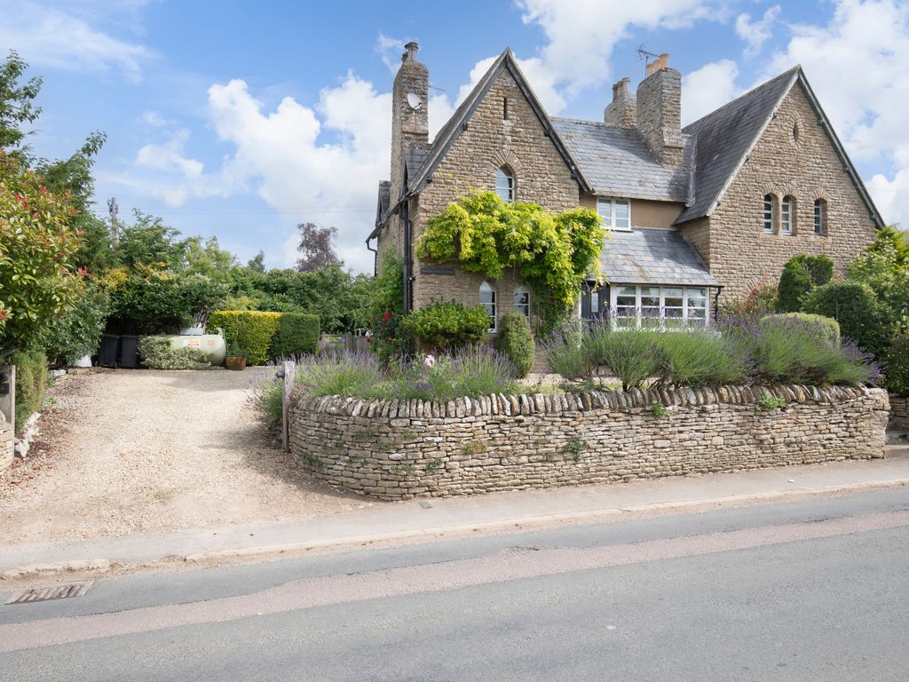 2 bed semi-detached house for sale in Bampton Road, Black Bourton ...