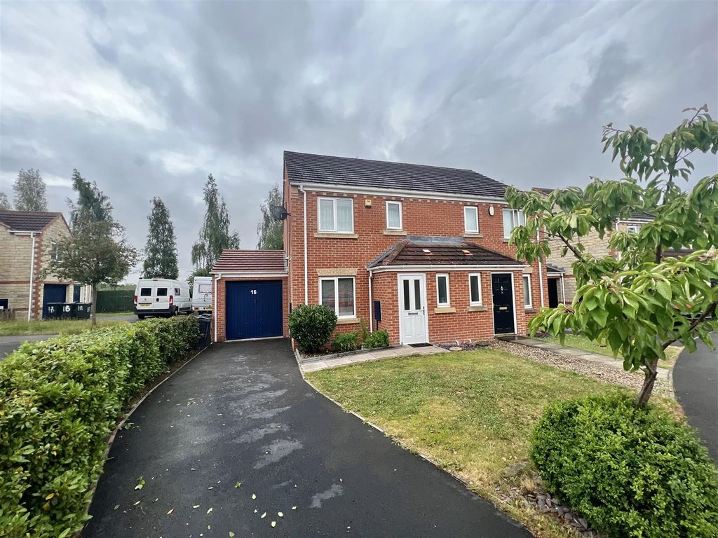 3 Bed Semi Detached House For Sale In Chestnut Drive Darlington Dl1