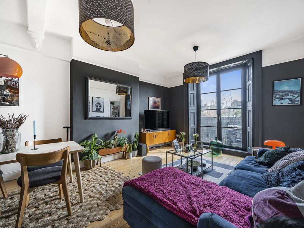 2 bed flat for sale in Belsize Road, London NW6, £650,000 - Zoopla