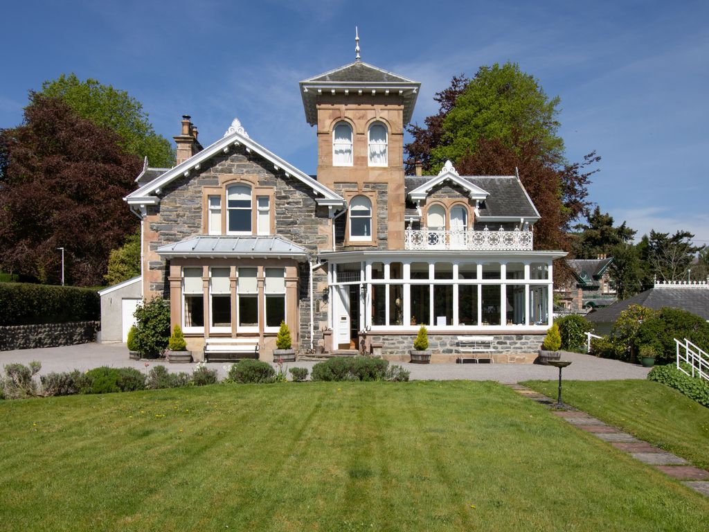 Holly Lodge & Cottage IV14, Highland, Hotel for sale, £595,000 - Zoopla