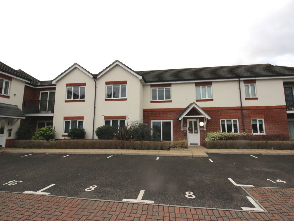 2 bed flat to rent in Ashingdon Road, Rochford SS4 - Zoopla