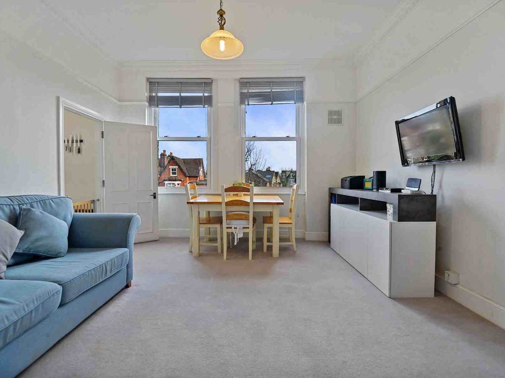 2 bed flat to rent in Crystal Palace Park Road, London SE26, £1,450 pcm - Zoopla