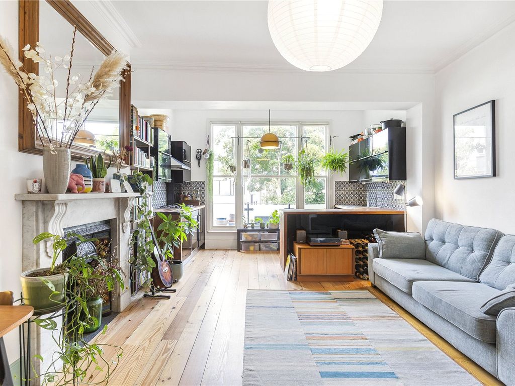 2 bed flat for sale in Amhurst Road, London E8 - Zoopla