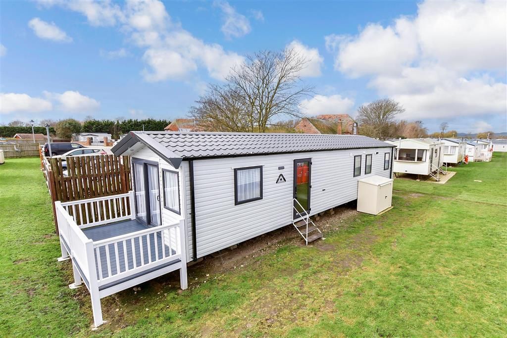 3 bed mobile/park home for sale in Hythe Road, Dymchurch, Romney Marsh ...