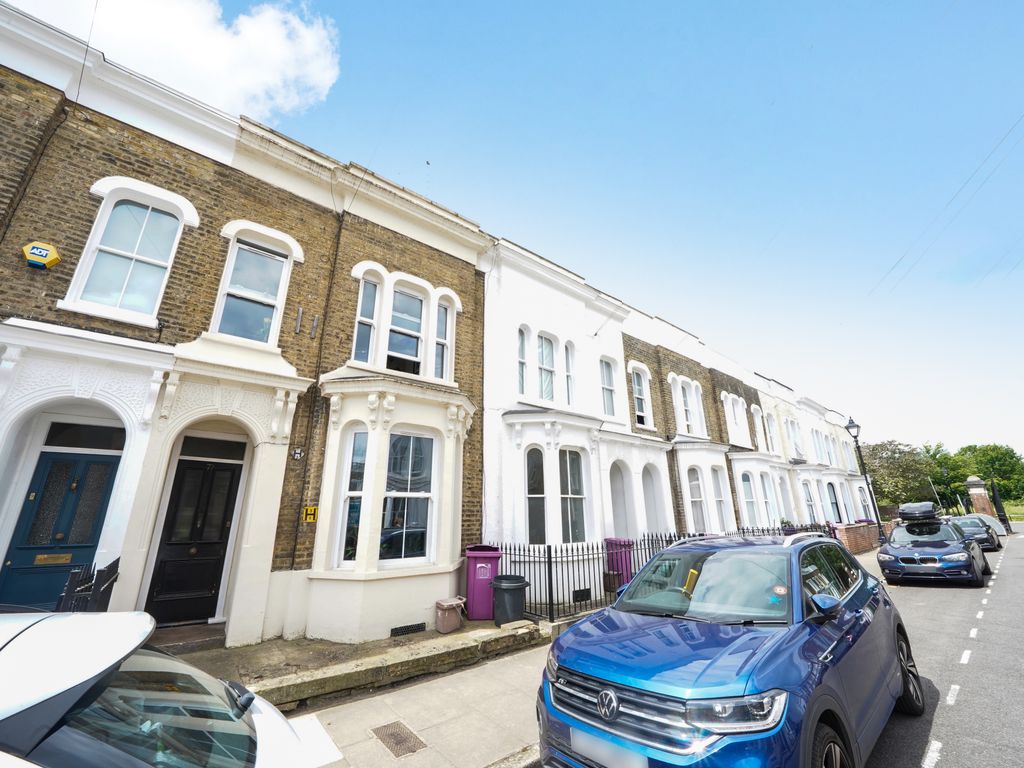 4 bed terraced house to rent in Clinton Road, London E3, £3,800 pcm ...