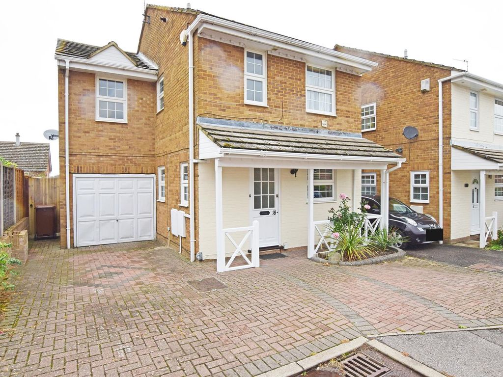 4 Bed Link Detached House For Sale In Hurst Place Rainham Gillingham