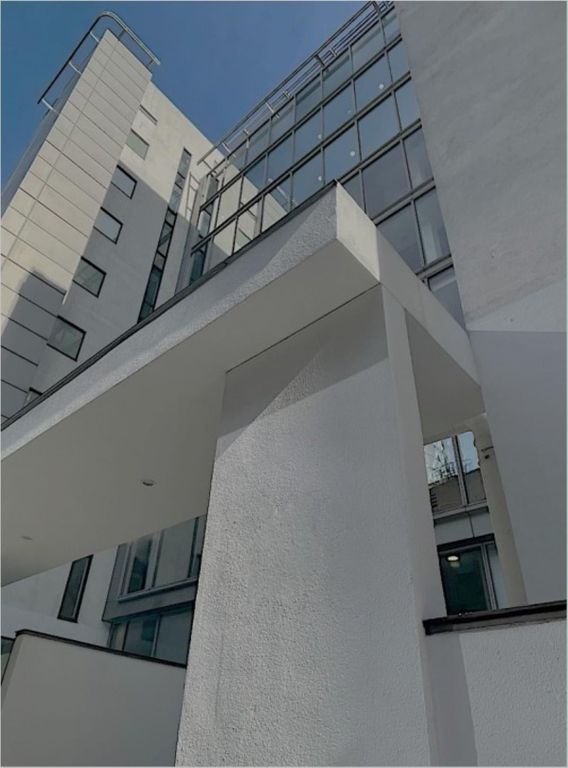 Serviced office to let in John Stow House, 18 Bevis Marks, London EC3A ...