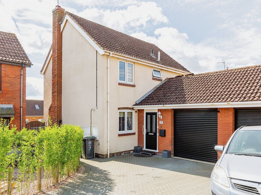 4 bed link-detached house for sale in Adit View, Irthlingborough ...