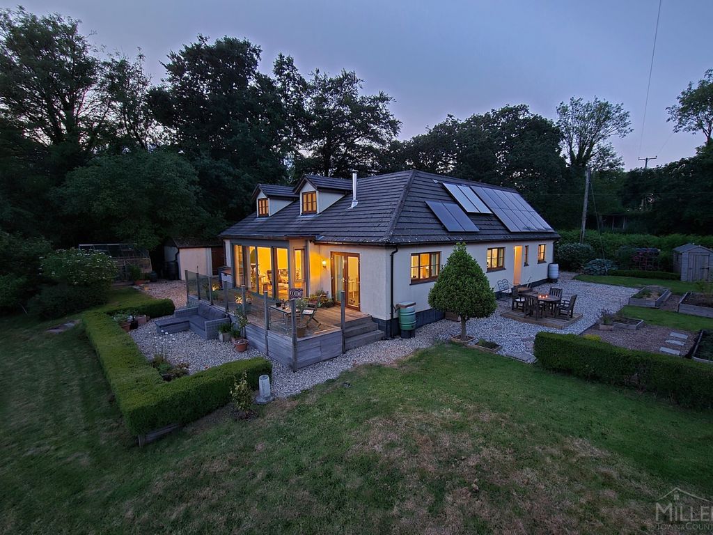 3 bed detached house for sale in Germansweek, Beaworthy, Devon EX21, £ ...
