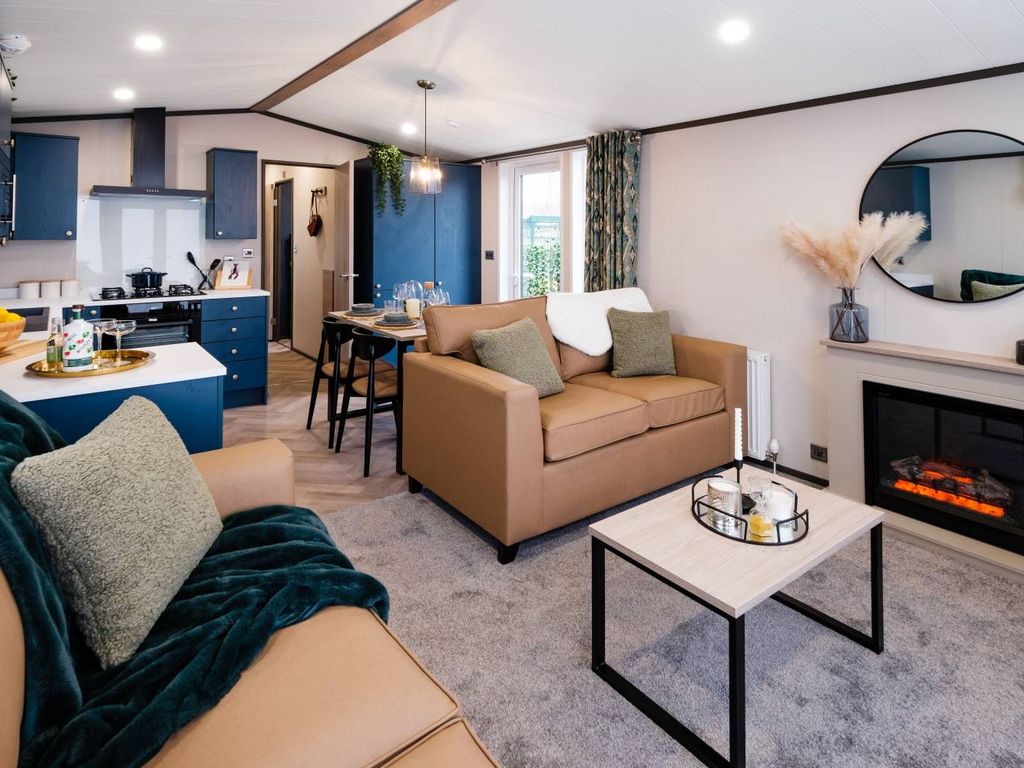2 bed lodge for sale in Glasgow Road, Newbridge, Dumfries DG2 - Zoopla