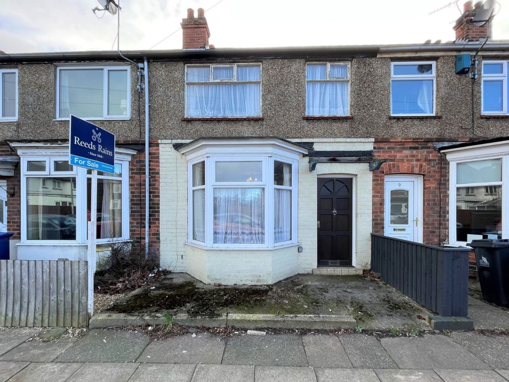 3 bed terraced house for sale in Spring Bank, Grimsby, Lincolnshire ...