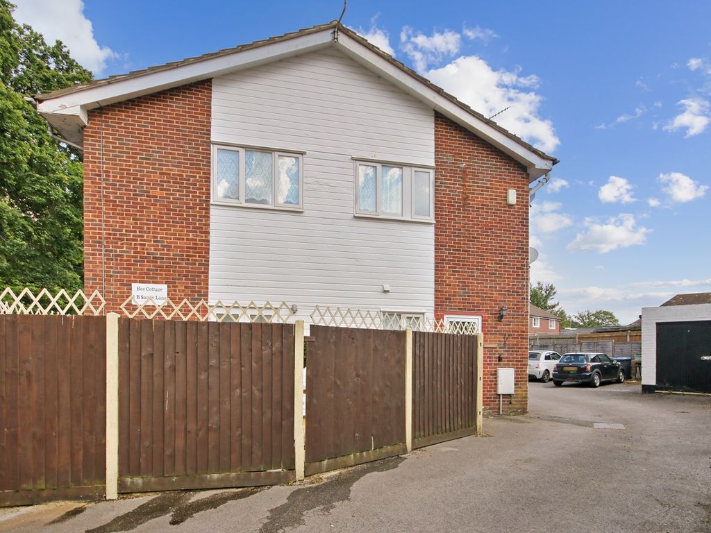 2 bed end terrace house for sale in Sandy Lane, Crawley Down RH10, £ ...