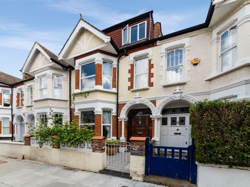 4 Bed Terraced House For Sale In Pulborough Road Southfields London
