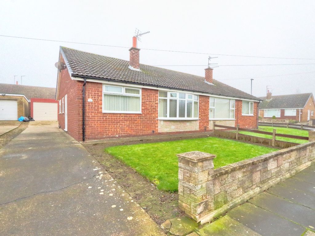 2 bed bungalow for sale in Easby Grove, Normanby TS6 - Zoopla