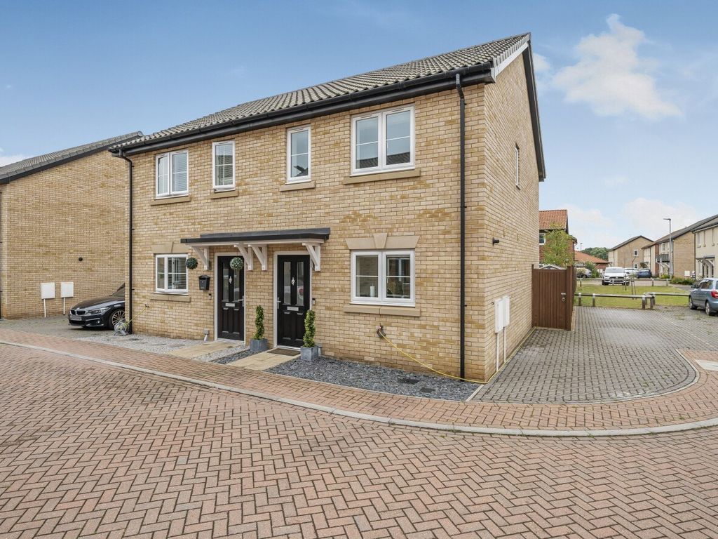 2 bed semi-detached house for sale in Lizards Way, Beck Row IP28, £ ...