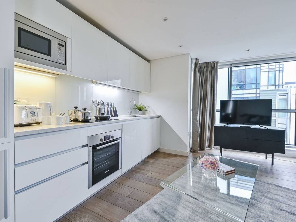 2 bed flat to rent in Merchant Square East, Mayfair, London W2, £4,204 ...
