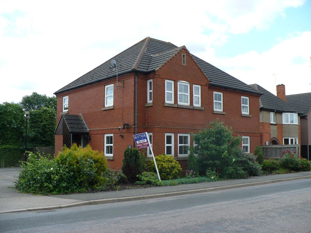 3 bed flat to rent in Mill Road, Woodford, Kettering NN14 - Zoopla
