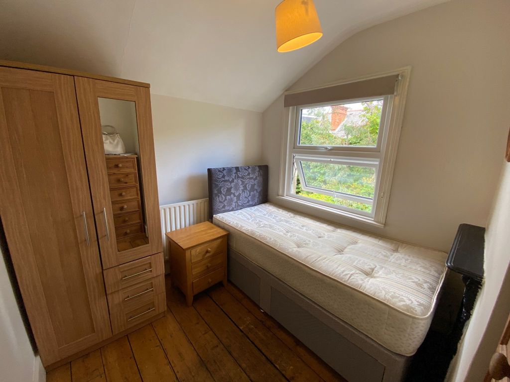 Room to rent in Pell Street, Reading RG1 - Zoopla