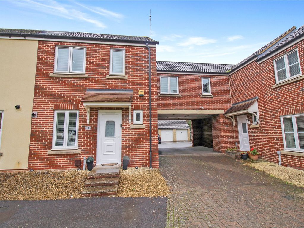 3 Bed End Terrace House For Sale In Cookham Road Swindon Wiltshire