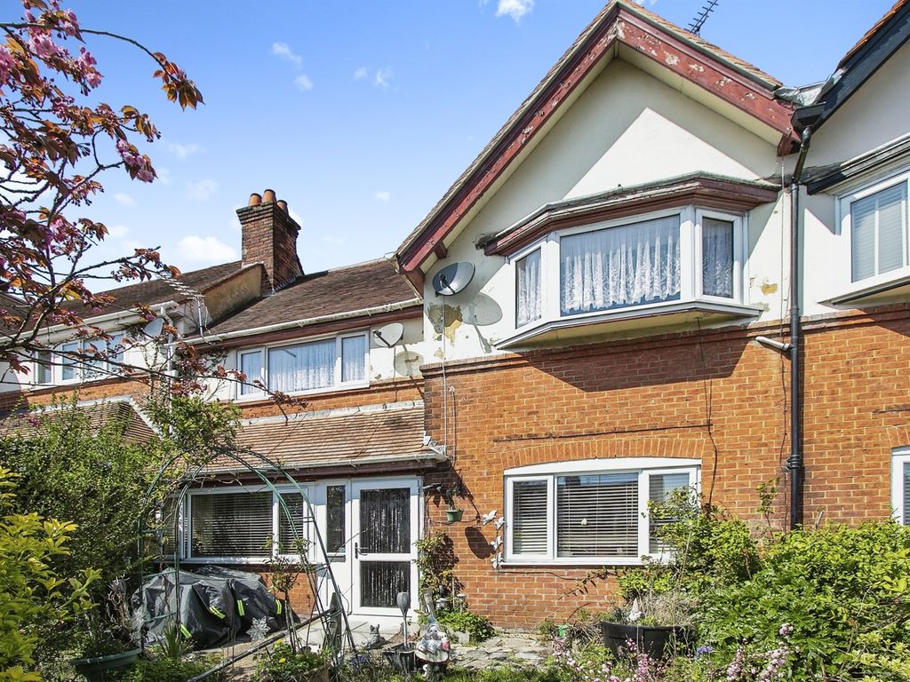 4 Bed Terraced House For Sale In Bournemouth Road Parkstone Poole