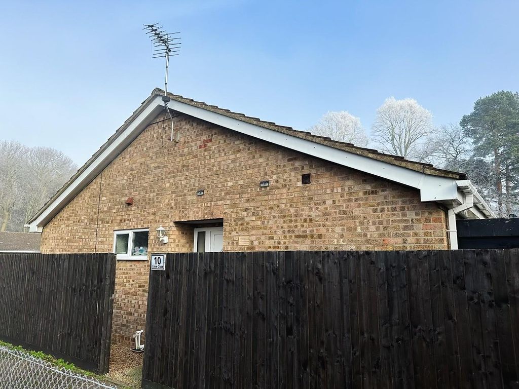2 Bed Semi Detached Bungalow For Sale In Lime Close Mildenhall Bury