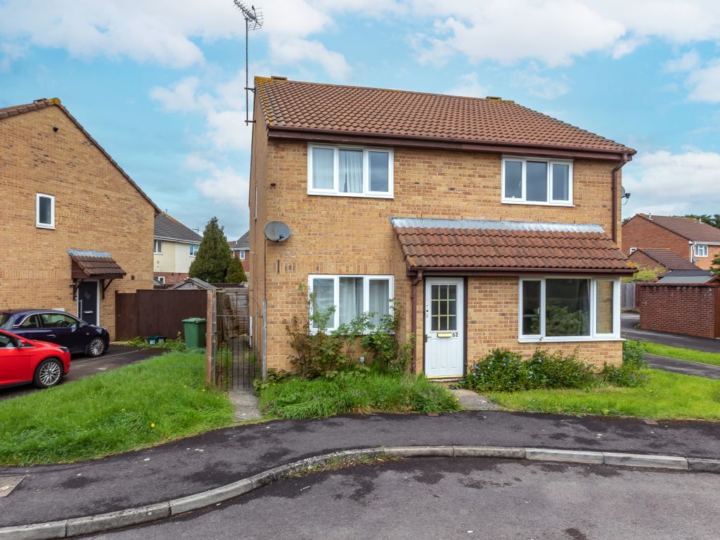 2 Bed Semi Detached House For Sale In Watch Elm Close Bradley Stoke