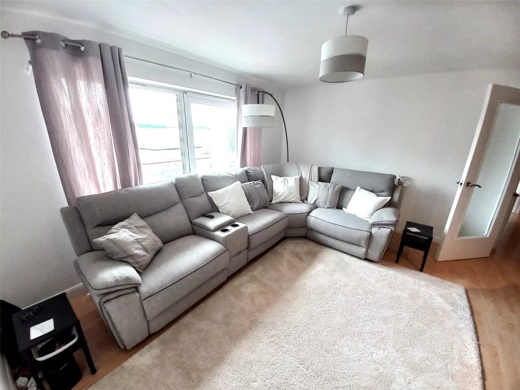 2 bed flat for sale in Commodore Court, 1 Bar Lane, Nottingham ...