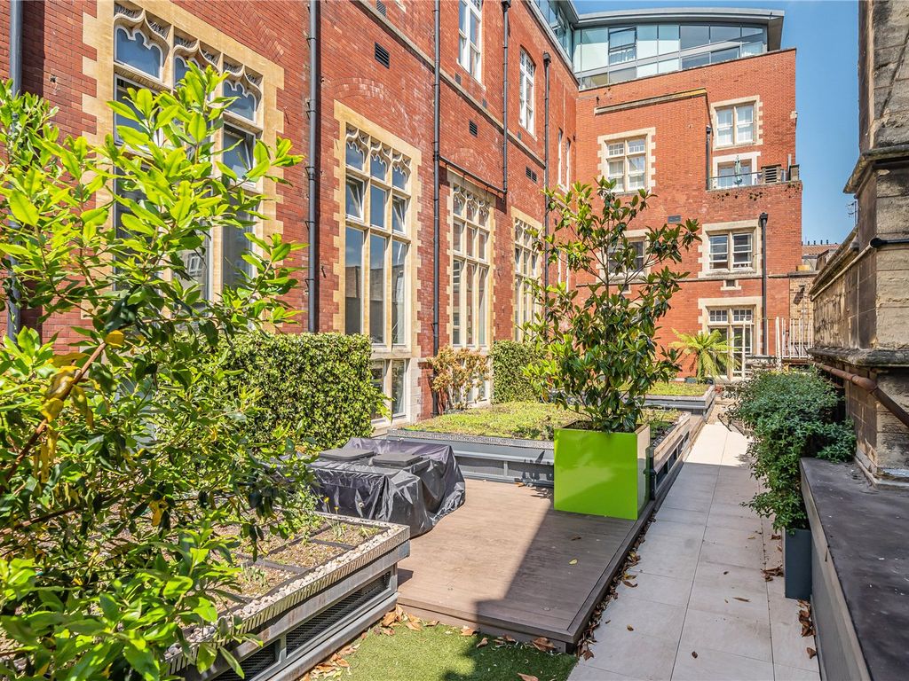 2 bed flat for sale in Unity Street, Bristol BS1, £310,000 - Zoopla