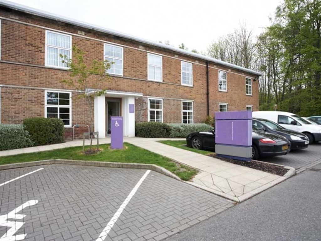 Office to let in Kings Hill, Kent ME19, £14,400 pa - Zoopla