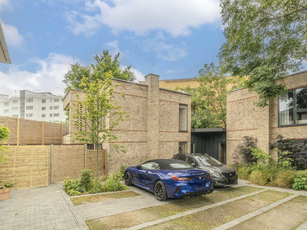 3 bed property for sale in Palace Road, London SW2, £1,095,000 - Zoopla