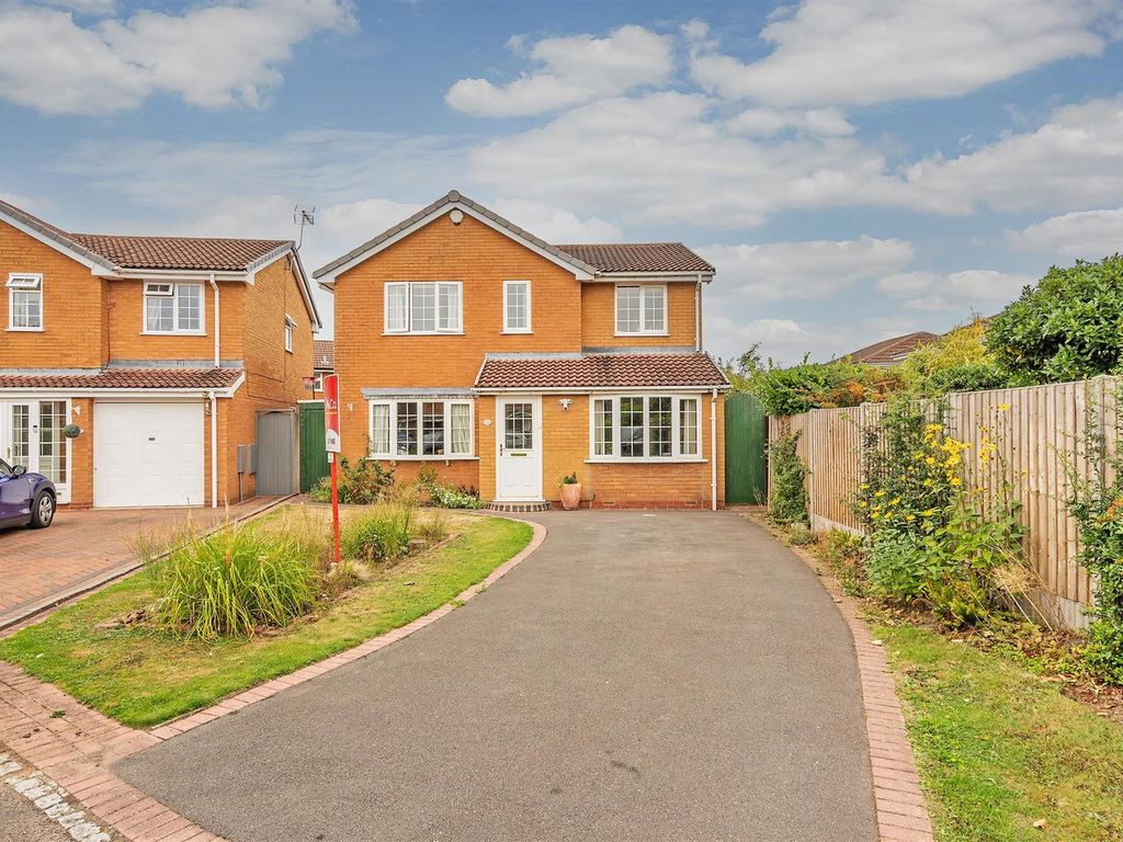 4 bed detached house for sale in Pensham Croft, Monkspath, Solihull B90 ...