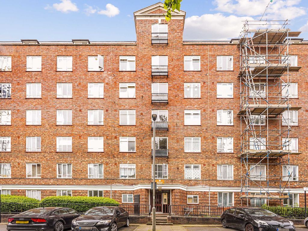 3 bed flat for sale in Vermont Road, London SW18 - Zoopla