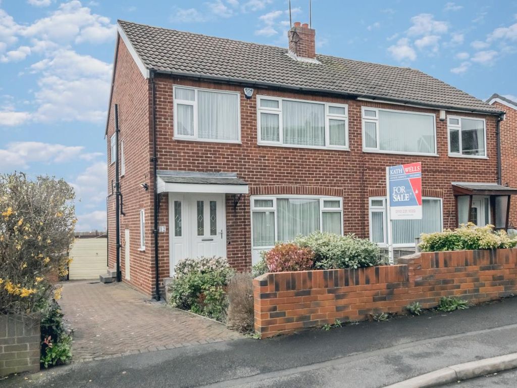 3 Bed Semi Detached House For Sale In Green Hill Gardens Lower Wortley