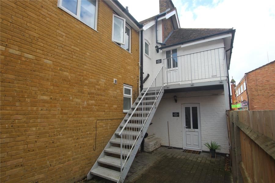 1 bed flat to rent in Connaught Road, Brookwood, Woking GU24 - Zoopla