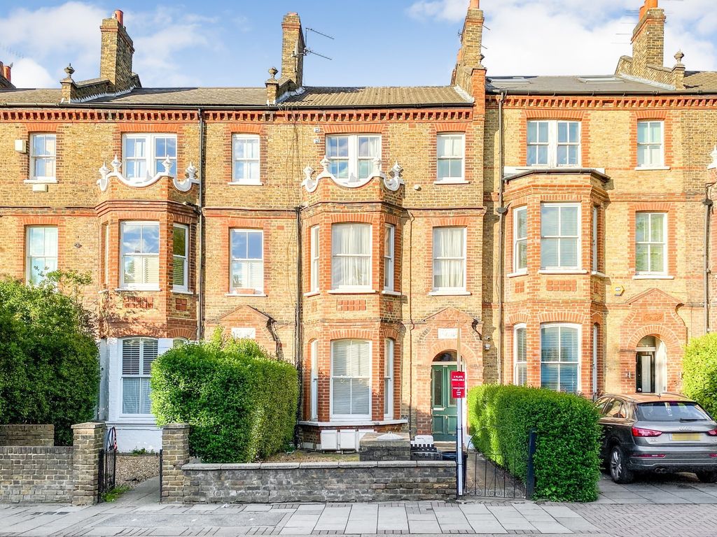 3 bed terraced house for sale in Trinity Road, London SW18 - Zoopla