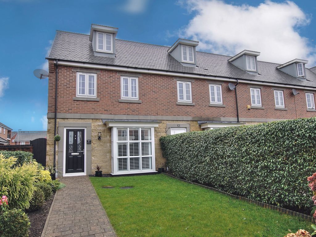 3 Bed Semi Detached House For Sale In Glendale Walk Boston Boulevard