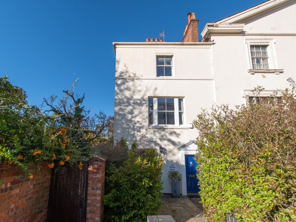 3 Bed End Terrace House For Sale In Beauchamp Hill Royal Leamington