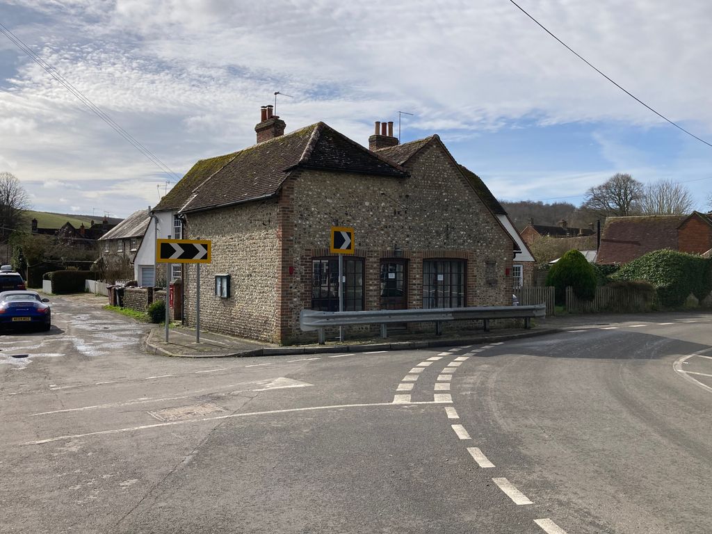 Retail premises to let in Cobblers Row, Chichester PO18 - Zoopla