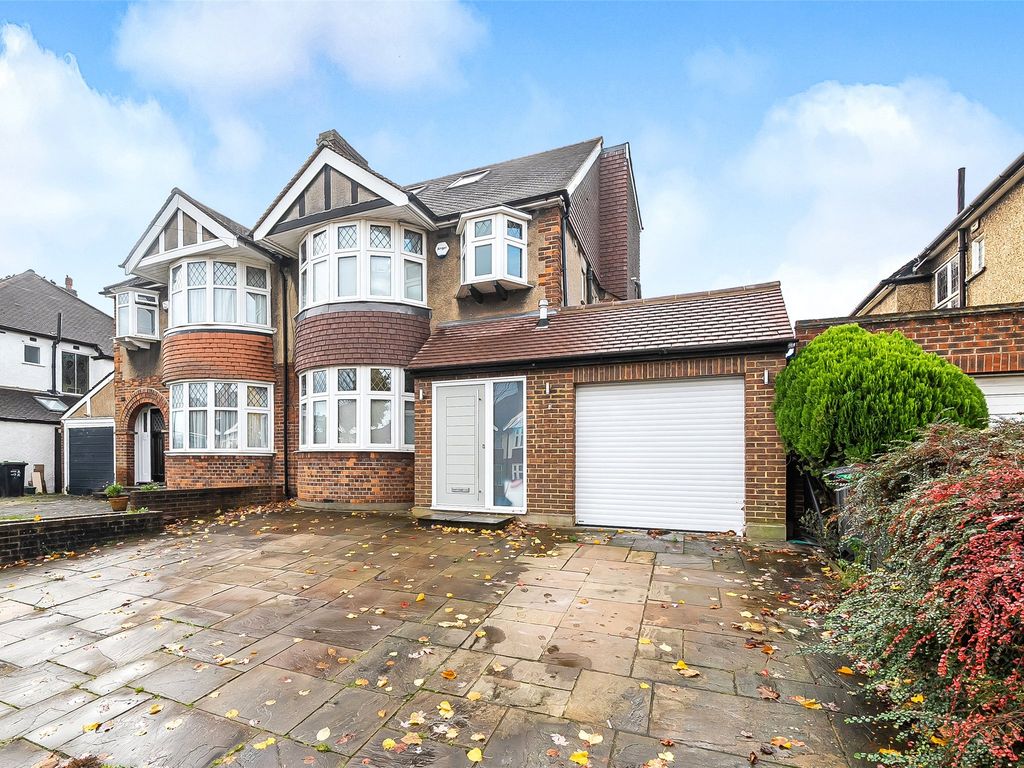 3 Bed Semi Detached House For Sale In The Manor Drive Worcester Park