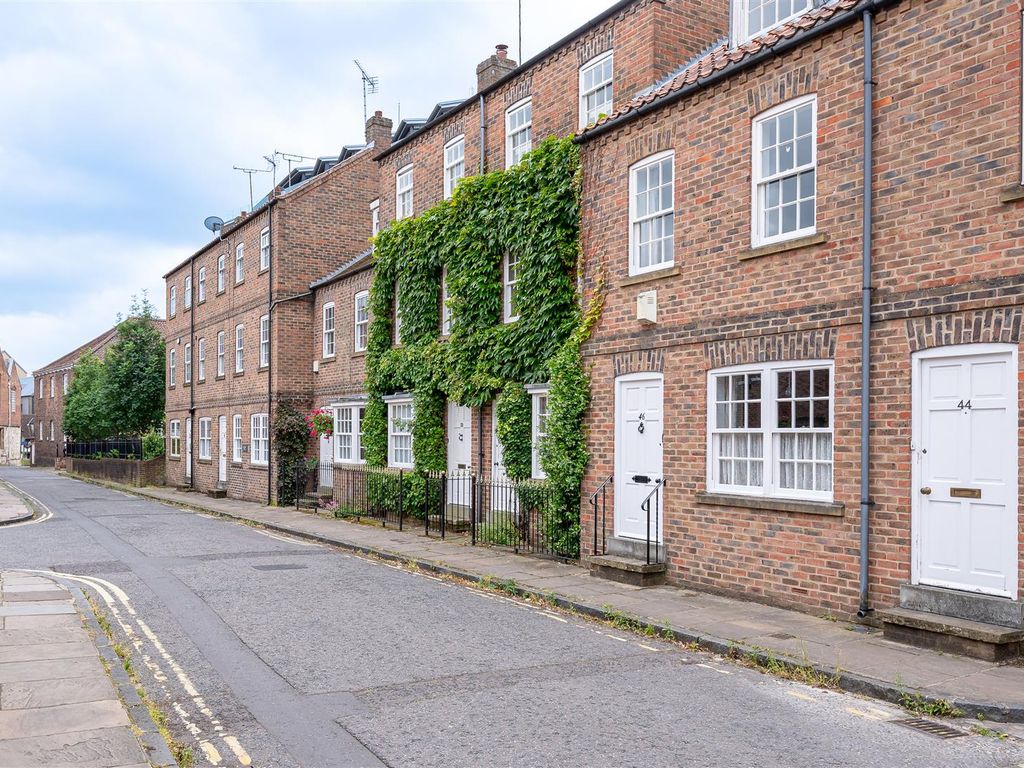 3 bed town house for sale in Aldwark, York City Centre YO1, £550,000 ...