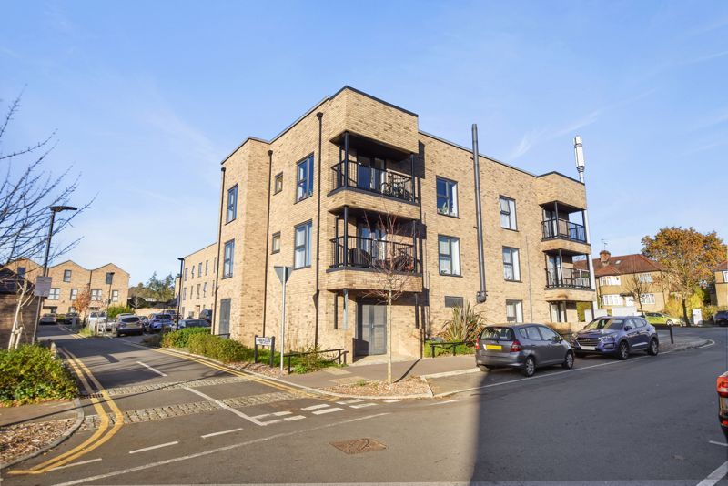 2 bed flat for sale in Harrow View, Harrow HA2, £450,000 - Zoopla