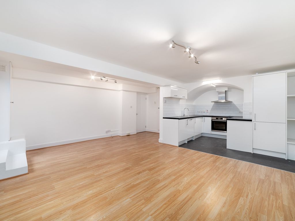 1 bed flat to rent in Montague Street, London WC1B - Zoopla