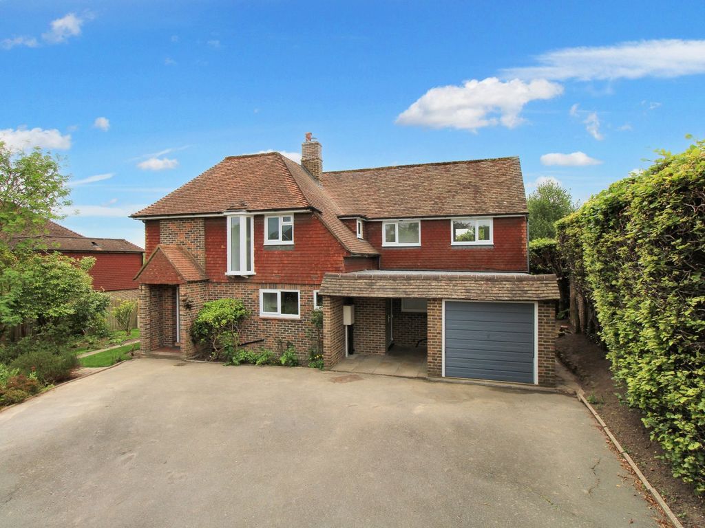 4 Bed Detached House For Sale In Crowborough Hill Crowborough East