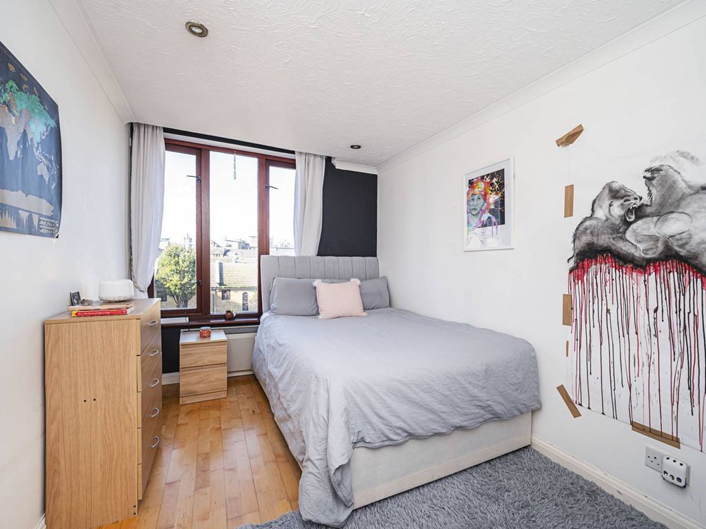 2 bed flat for sale in Knighten Street, Wapping, London E1W - Zoopla